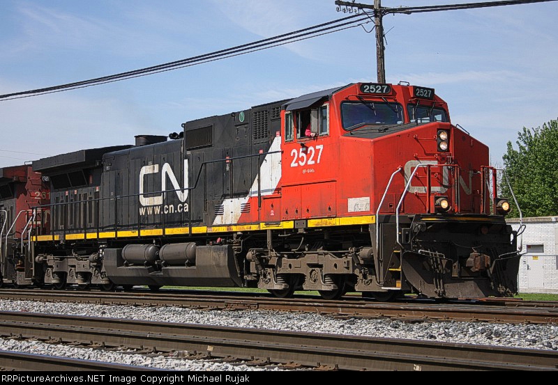 CN 2527